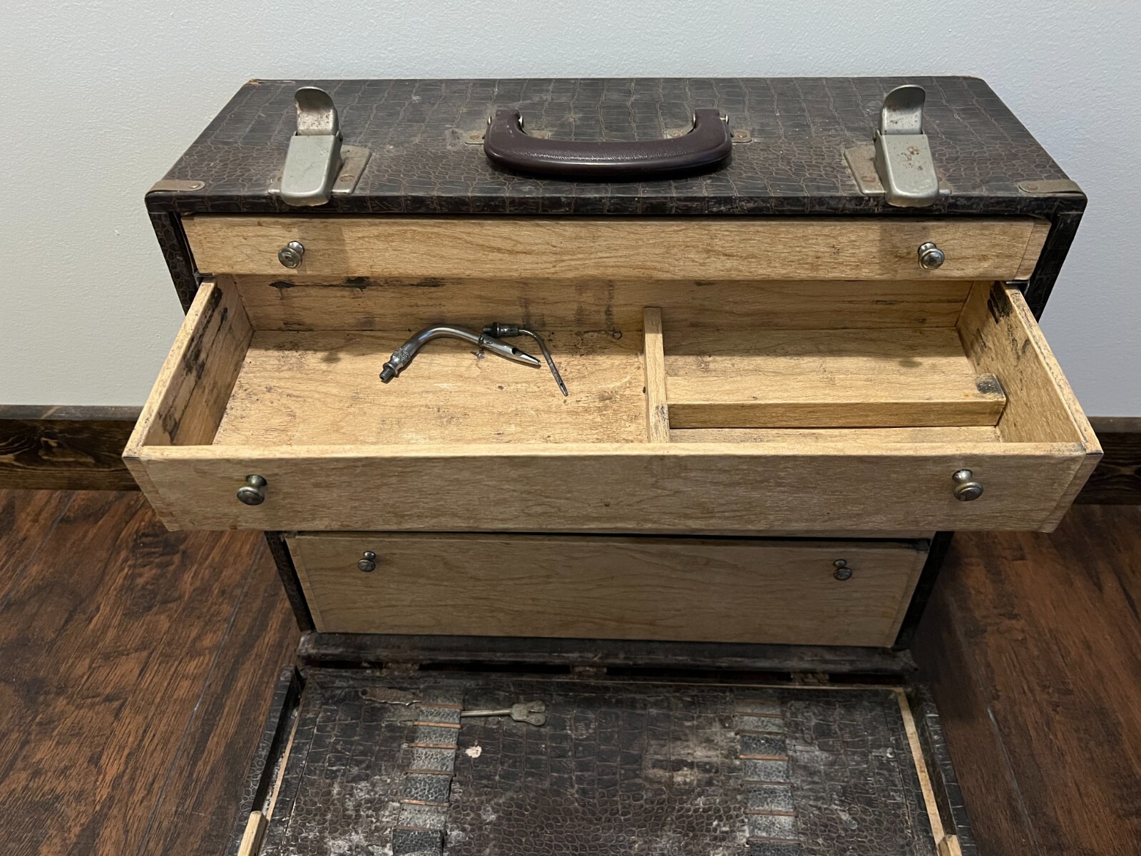 Antique Mortician Travel Case - Antique Funeral Supplies - Mortuary ...