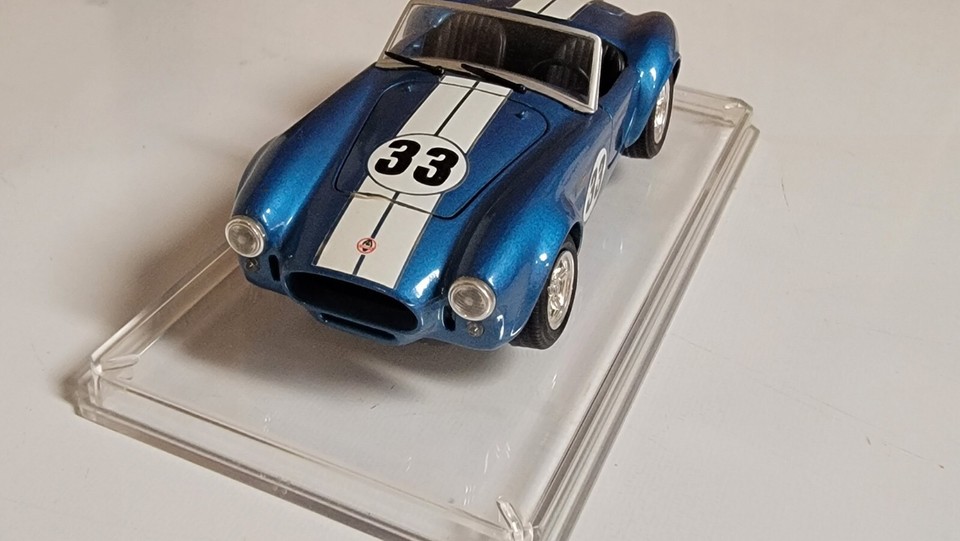 Revell Blue 1965 Shelby Cobra 427 Racing 1:24 Scale (No Box) Comes With ...