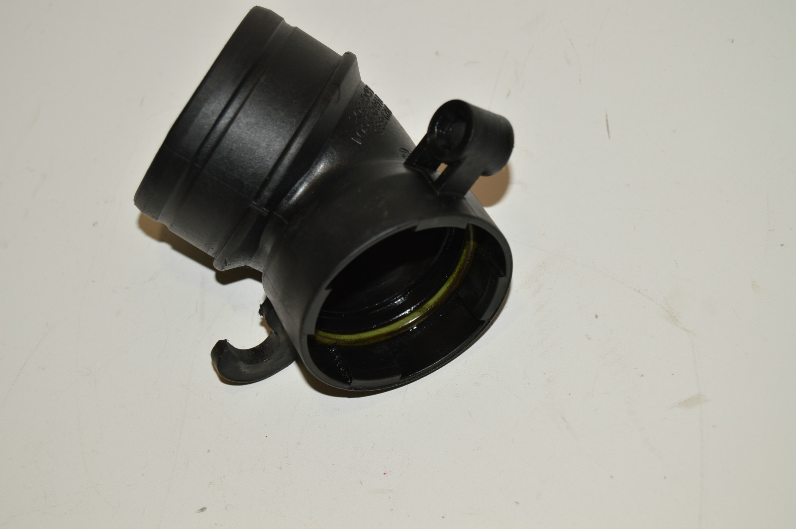 VW GOLF MK5 03-09 2.0TDI TURBO AIR INTAKE HOSE PIPE DUCT 3C0129635 ...