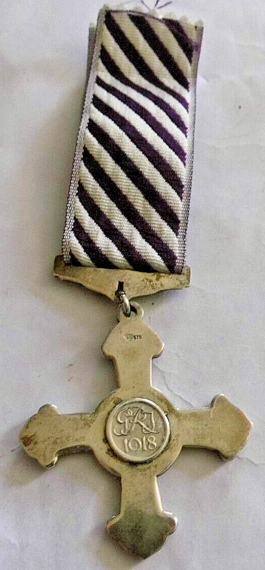 DISTINGUISHED FLYING CROSS DFC IN FITTED | Grelly UK