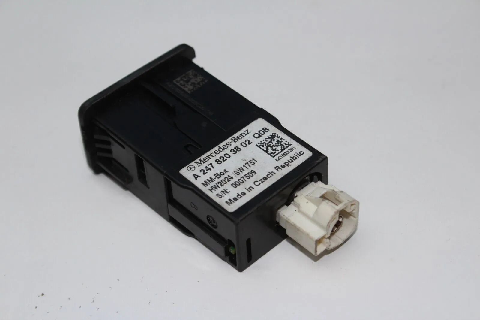 Mercedes Benz W177 Multimedia USB port connector socket A2478203802 | eBay