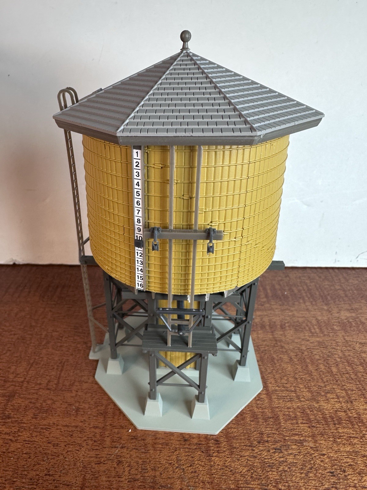 HO Scale 933-2813 Walthers Cornerstone Water Tank Tower Missing Water ...