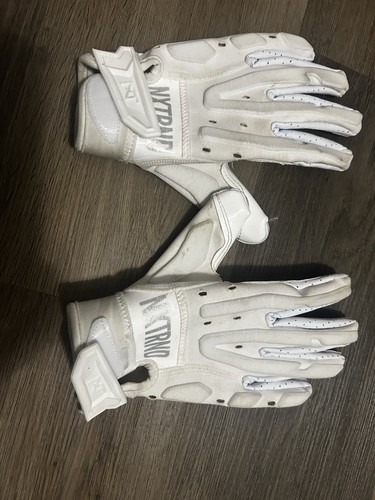 NXTRND G3 Pro White Football Gloves Medium & SHOC Clear Visor Set | eBay