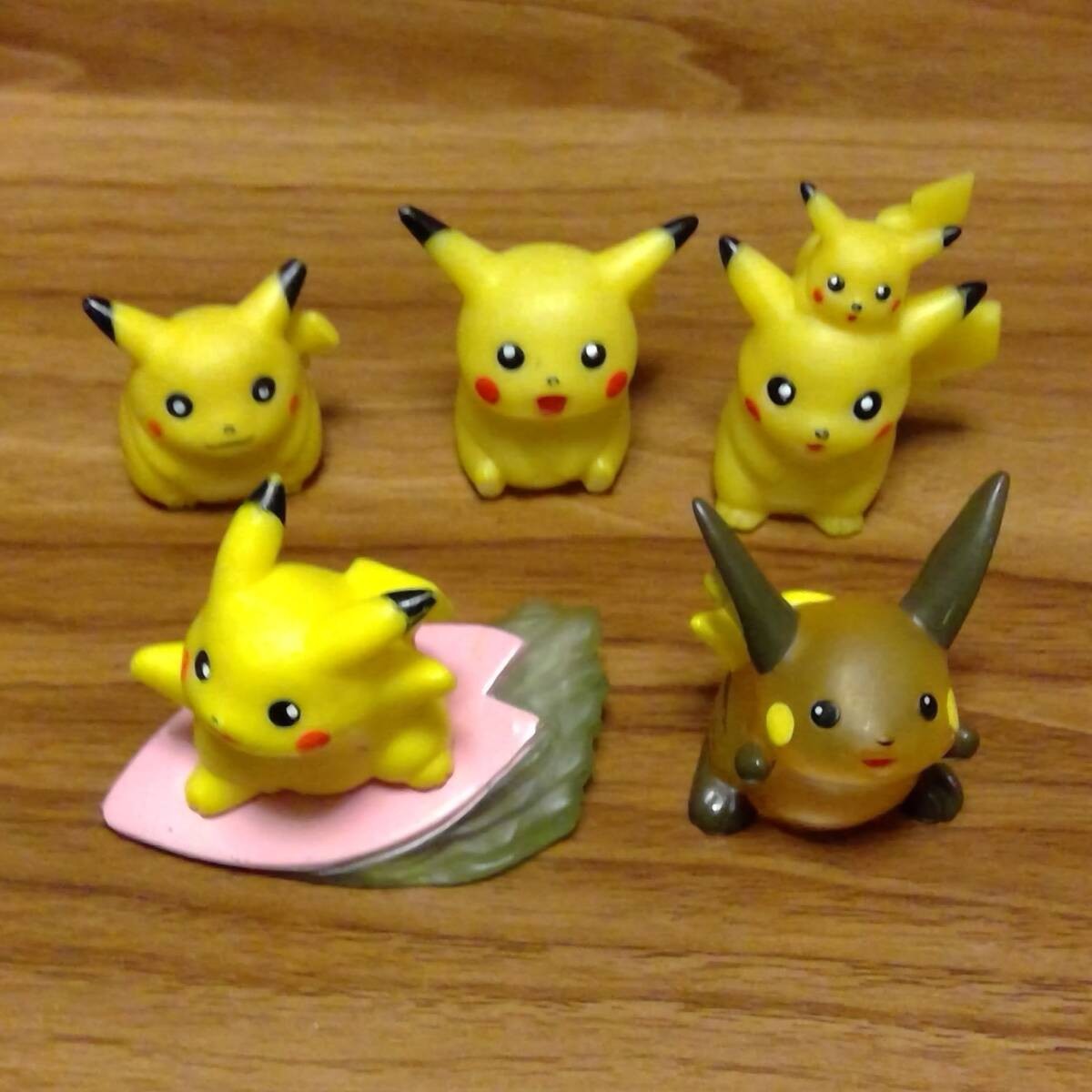 Pokemon Kids Finger Puppet Pikachu 4 Types Raichu Clear Set of 5 Types ...