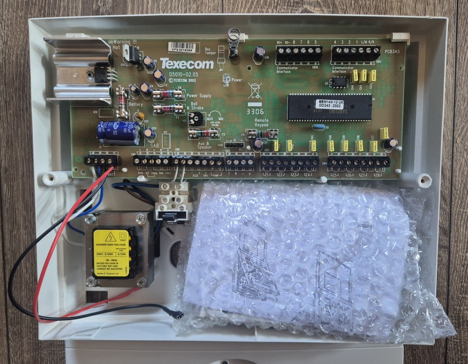 Texecom Veritas R8+ Intruder / Burglar Alarm Control Panel & LED Remote Keypad | eBay UK