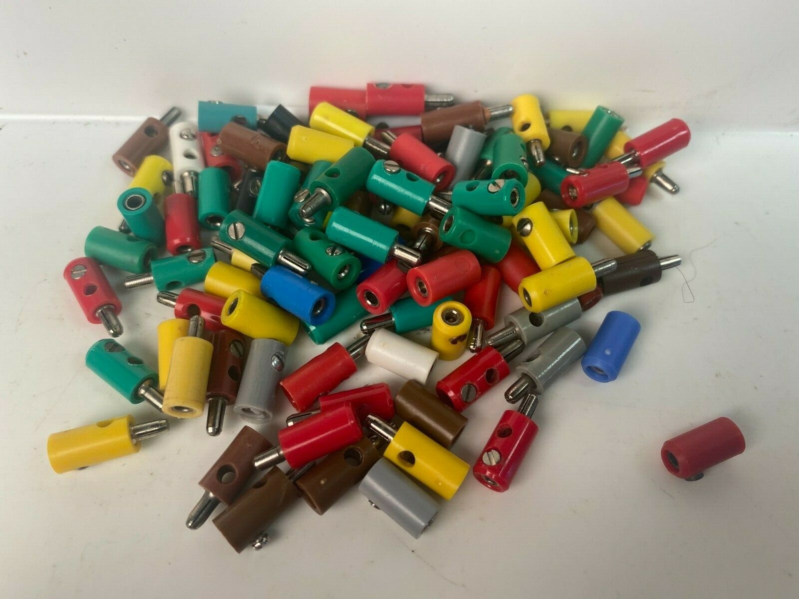 Marklin Brawa Etc. HO N Z Wire Connectors Plugs & Sockets 100 Pieces 2. ...