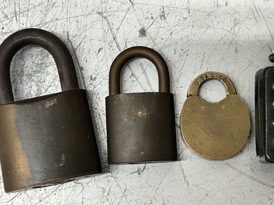 Lot of 19 Antique & Vintage Locks Padlocks 8 with Keys Elgin Eagle Best ...