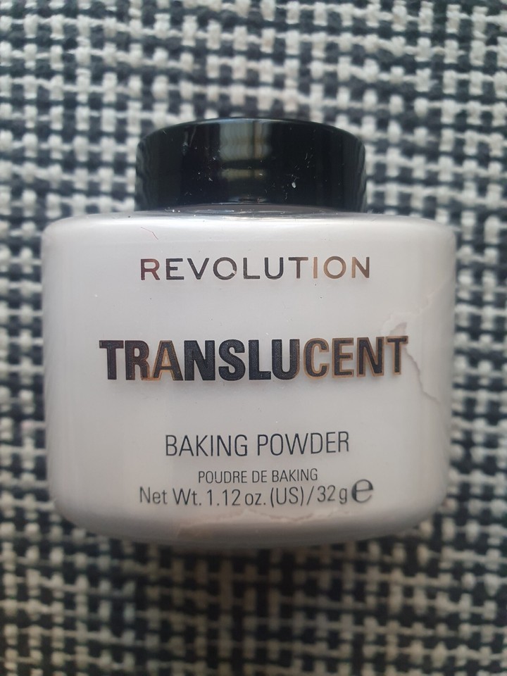 Makeup Revolution Loose Baking Powder, Translucent, 32g, Vegan, Super ...