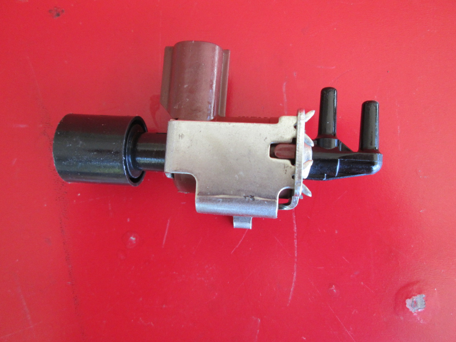 Toyota Lexus Vacuum Switch OEM Switching Valve No.1 25860-46010 | eBay