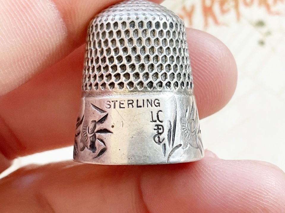 Antique Sterling Silver Thimble with Leaves & Flourish Design Size 10 ...