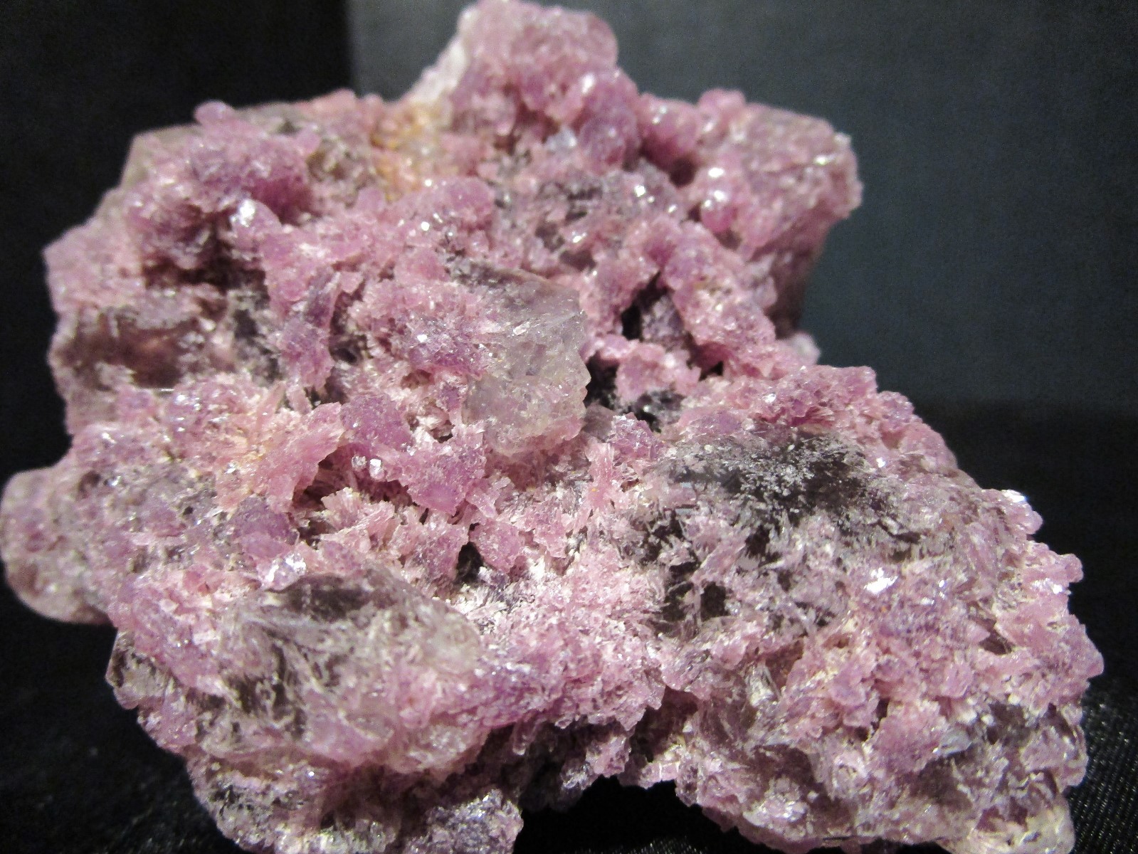 Lavender Lepidolite Intergrown with Gemmy Quartz Crystals | eBay
