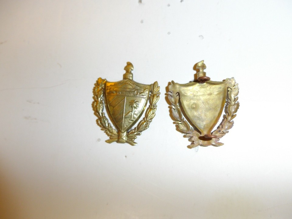 e3988p Pre 1958 Castro Cuba Cuban Military collar badge pair service ...