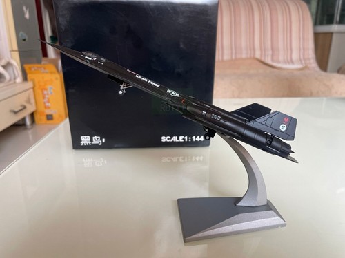 USAF SR-71 Blackbird 1971 Interceptor Aircraft 1/144 Diecast Model | eBay