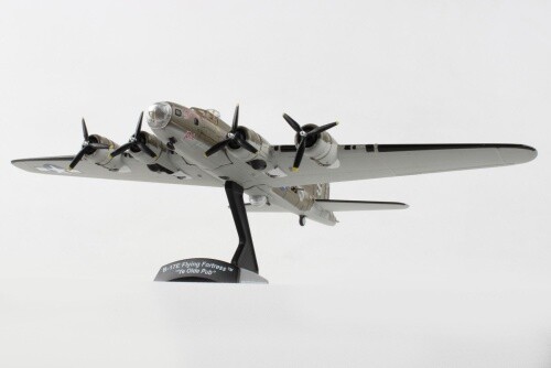 Postage Stamp Boeing B-17 Flying Fortress "YE OLDE PUB" 1:155 Model ...