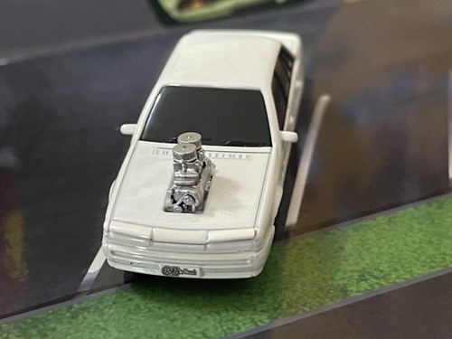 1/64 Oz Wheels VL Calais Blown WHITE- Red Belly Single Car From Advent ...