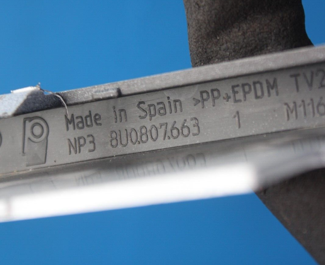 Audi+Q3+8U+Connector+Bumper+Strip+Front+Centre+8U0807663+White for sale ...