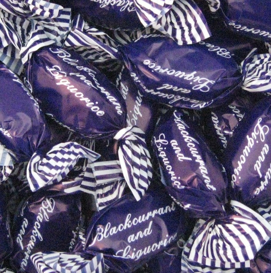 Blackcurrant and Liquorice Sweets Hard Boiled Traditional Wrapped ...