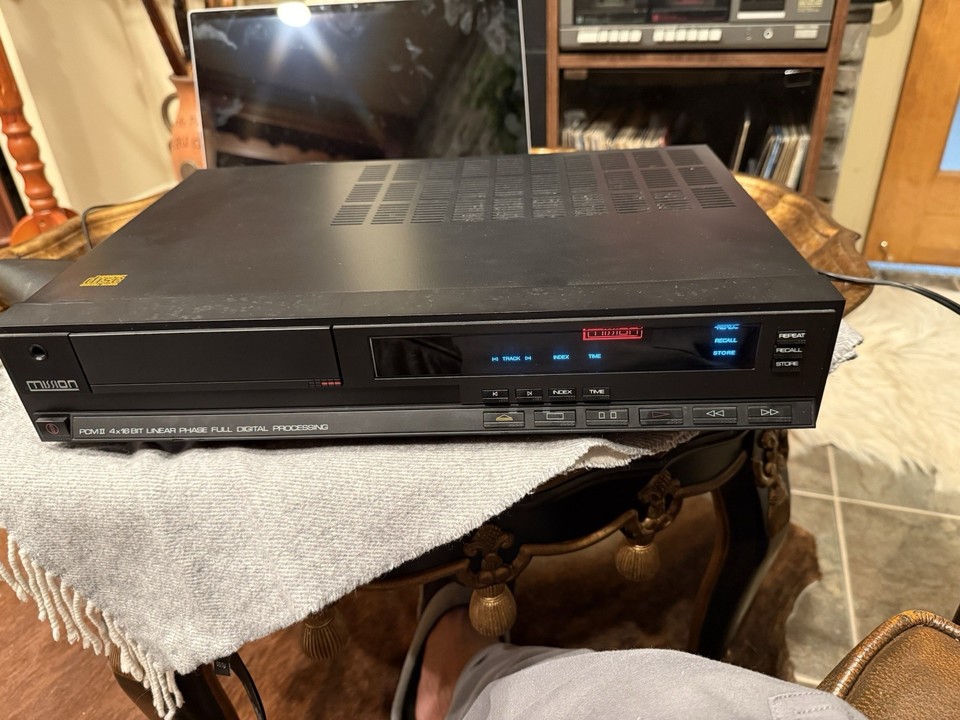 Mission PCM II CD Player Black Full Digital Processing Digital Output ...