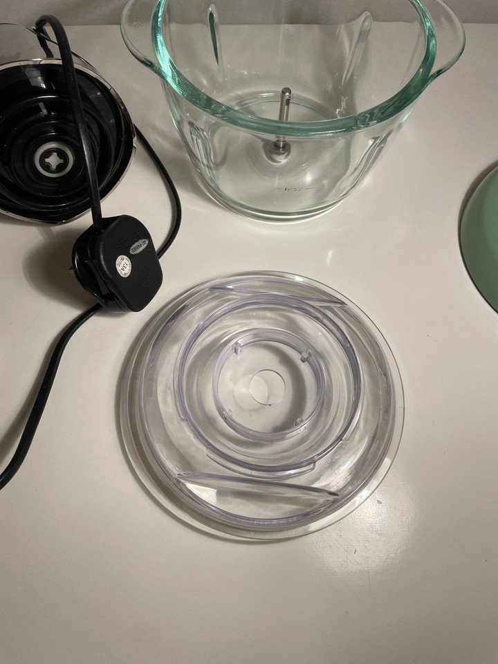 Russell Hobbs 14568 Mini Chopper 200W 700ml Glass Bowl + Lids – Working ...