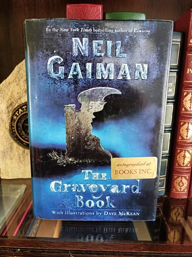 Signed_The Graveyard Book_Neil Gaiman_1st / First Edition_HCDJ_Very ...