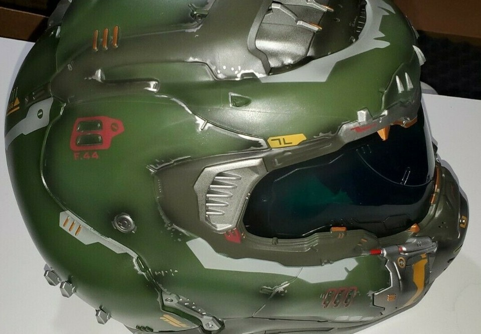 Doom Eternal Collector's Edition Doom Slayer Wearable HELMET ONLY ...