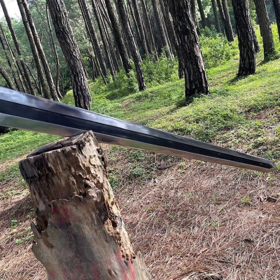 Handmade 54 inch Carbon Steel Guts Raider Anime Sword | Berserk ...