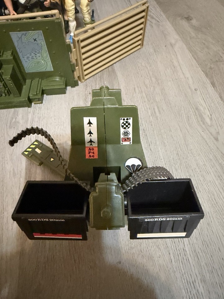 Vtg Coleco 1986 Rambo Force Freedom Action Figures,Defender 6x6, Comm ...