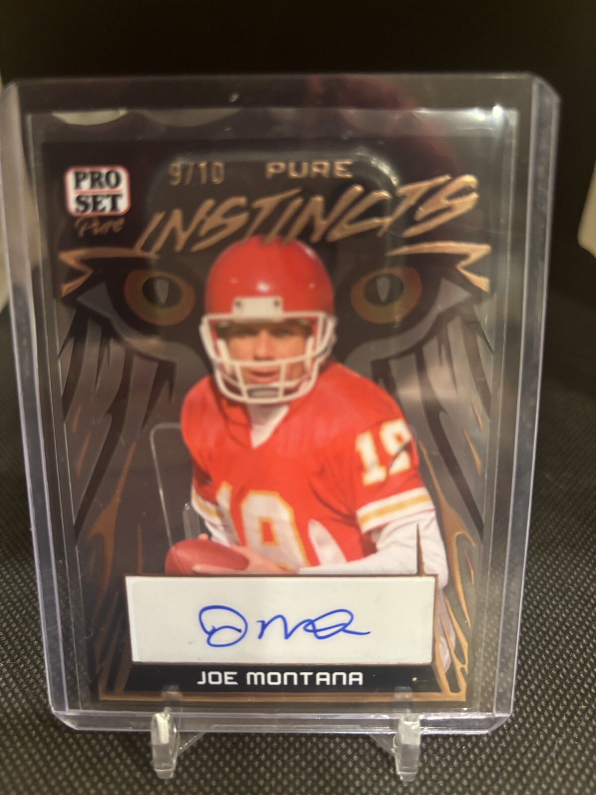 2023 Leaf Pro Set Pure Joe Montana Pure Instincts Black Auto #9/10 PI ...