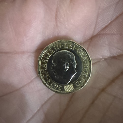 2023 King Charles III Bees £1 Coin One Pound TRACKED AND SIGNED FREE ...
