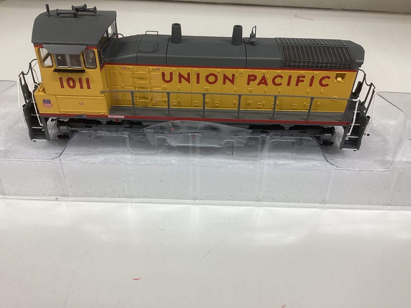 Athearn #29665 HO scale “Union Pacific” SW1500 DCC and Sound READY Rd ...