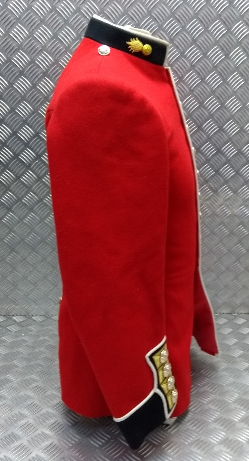Grenadier Guards CQMS & SGTS Red Jacket Tunic Foot Guards British Army ...