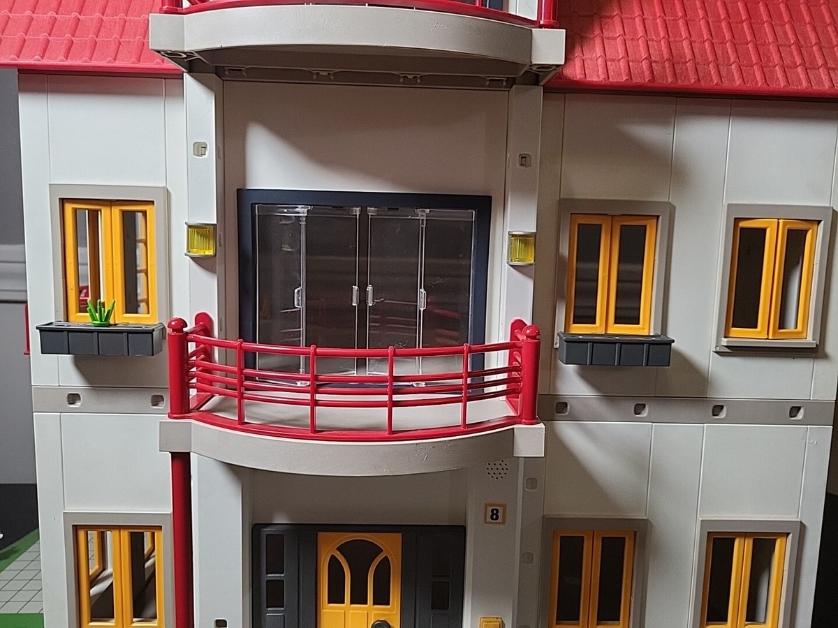 Playmobil Modern Suburban House Evolution Playmobil: The Children's