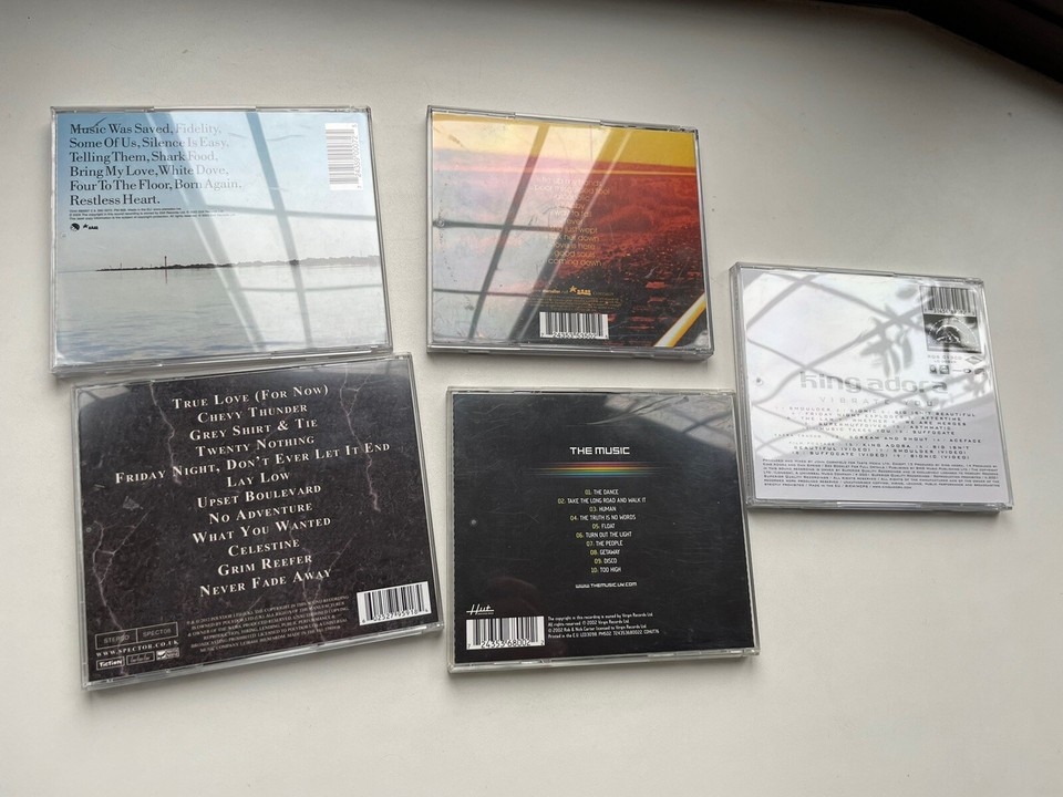 5 X 2000s Indie Bands - Starsailor, Spector, The Music And King Adora ...