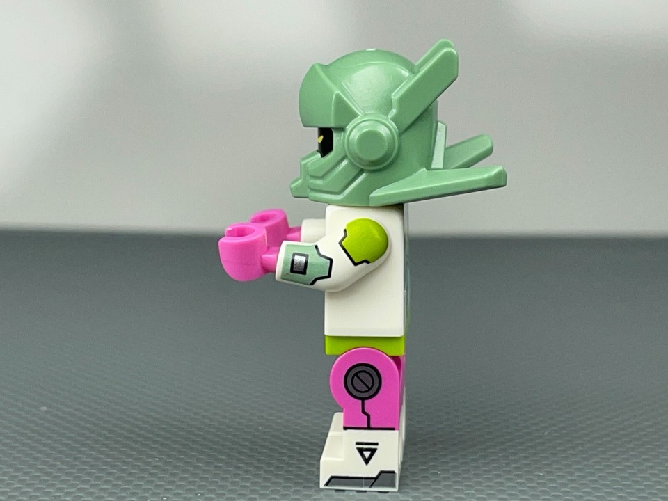 LEGO Robot Warrior Collectible Minifigure Series 24 CMF 71037 Alien ...