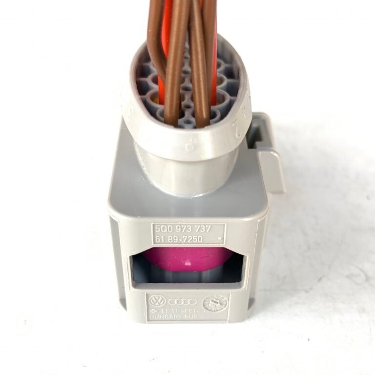 AUDI VW 5Q0973737 OEM GENUINE CONNECTOR 14 pin HUNGARY for sale online ...