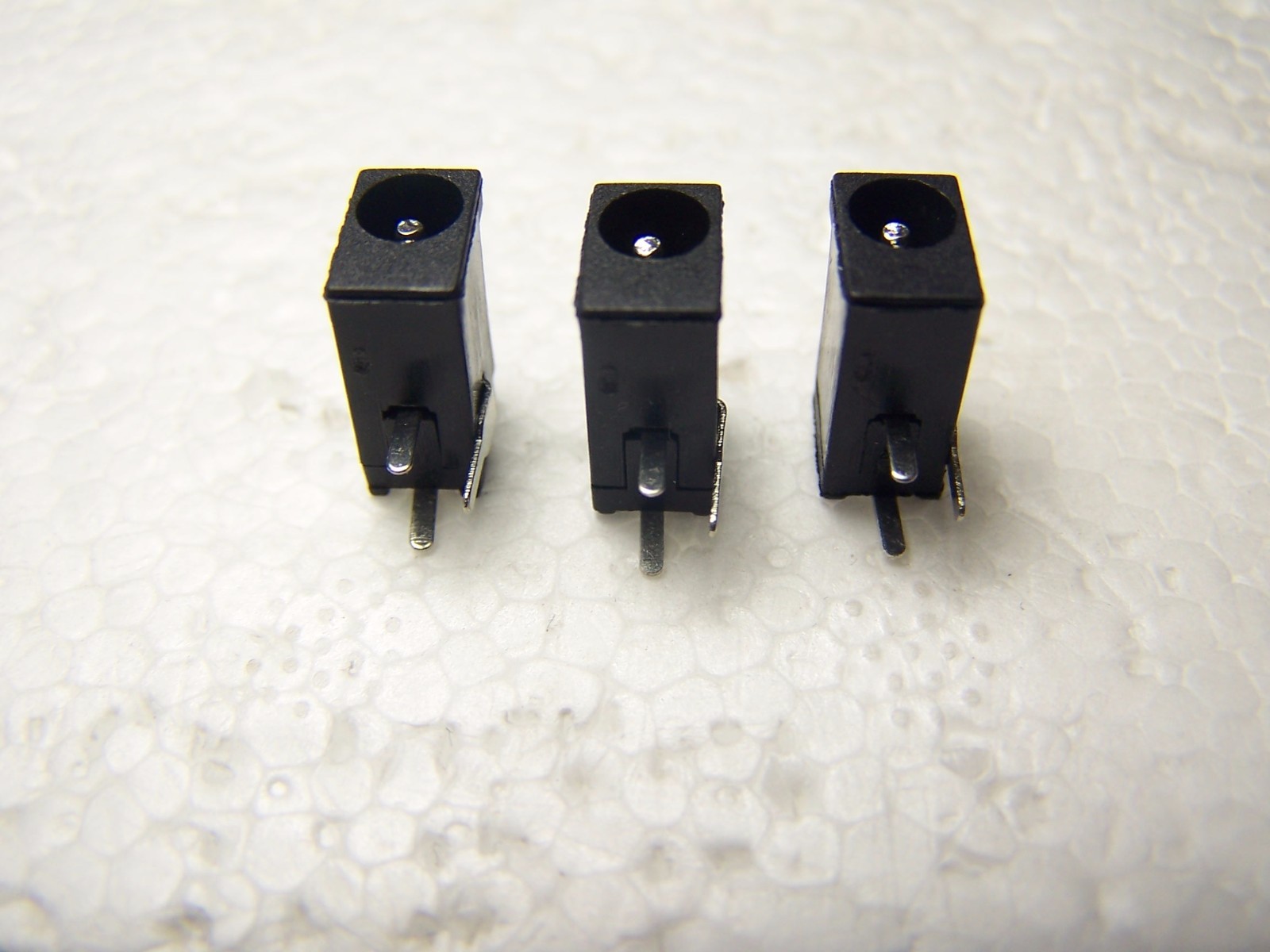 DC power socket 3pcs. female socket I.D. 3.5mm (1.1mm center pin ) 3 ...