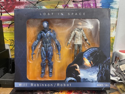 LOST IN SPACE 2-Pack of Action Figures - Will Robinson and Robot New | eBay