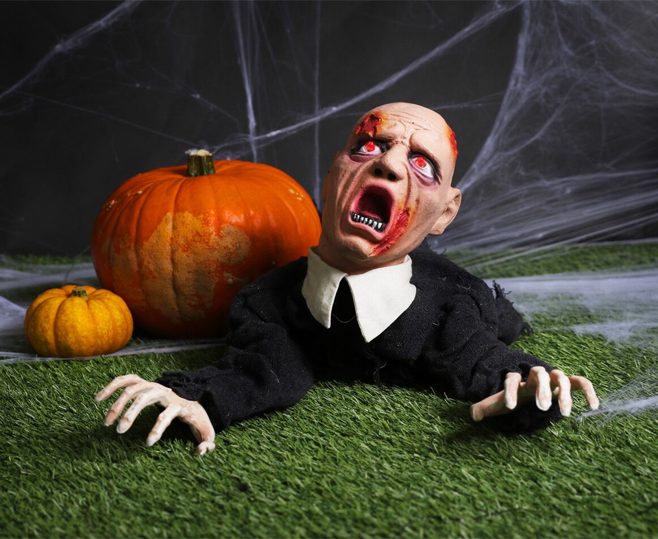 HALLOWEEN ANIMATED PARTY PROPS SCARY SOUND ACTIVATED MOVING LED EYES ...