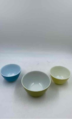 Pyrex Multicolor Round Shape Kitchenware Nesting Mixing Bowl Lot Of 3 ...