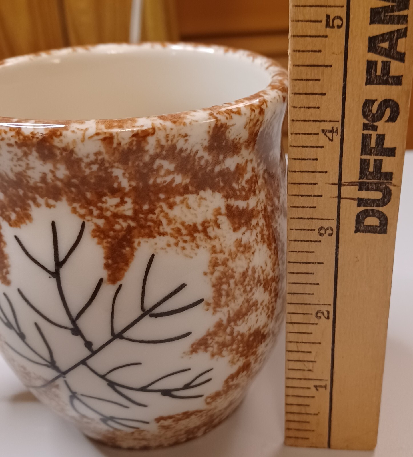 HARTSTONE POTTERY STONEWARE LATTE MUG Sample Brown w/leaves maple tree ...