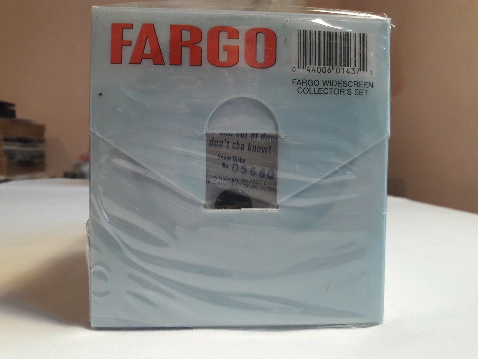 FARGO WIDESCREEN COLLECTORS SET VHS w. WOODCHIPPER SCENE SNOWGLOBE ...
