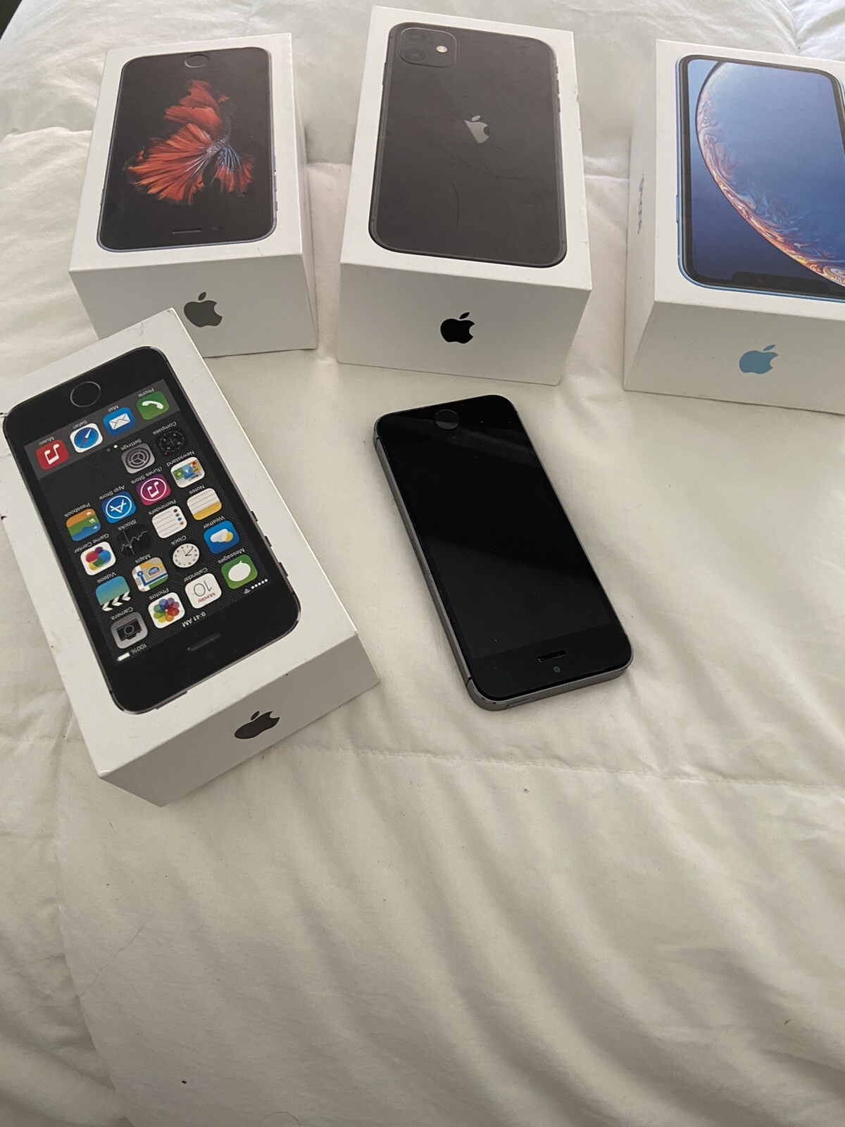 Lot of 4 Apple iPhone boxes 6s XR 5s 11 + iphone 5s for parts | eBay