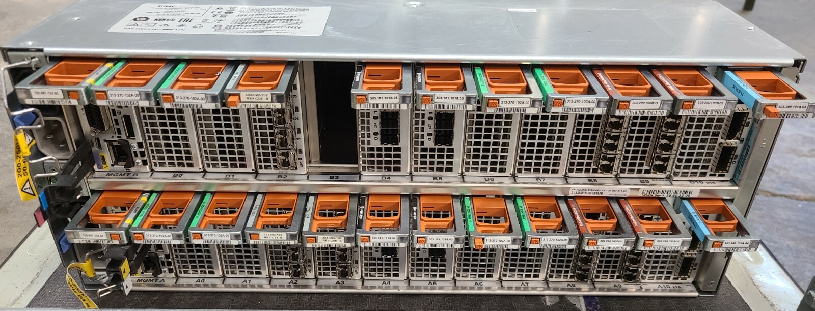 Refurbished EMC MGTN Storage Processor Enclosure 4x PSU 2x MGMT FCN 100 ...