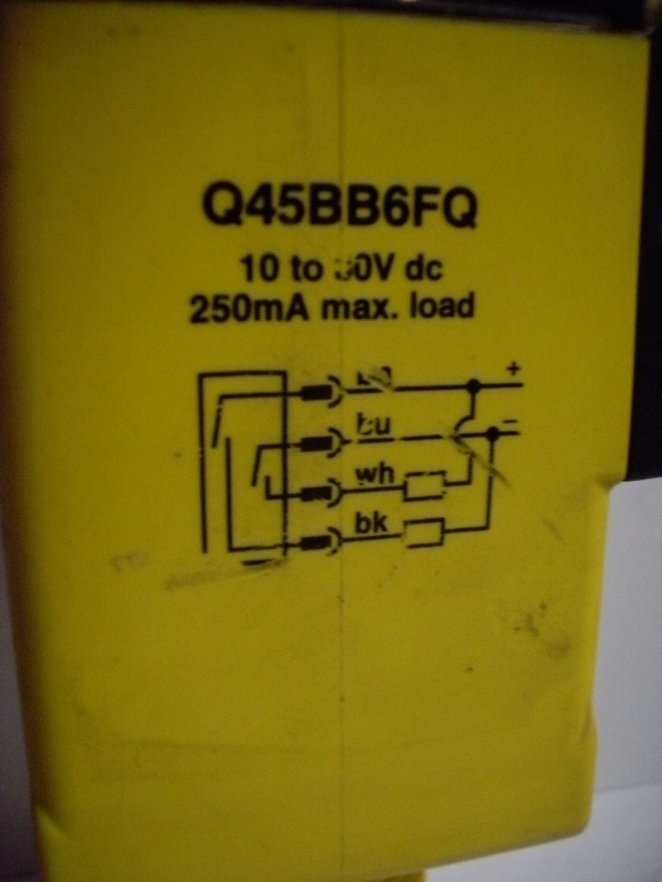 BANNER Q45BB6FQ5 10-30VDC 250MA FIBEROPTIC SENSOR QUANTITY!! WOW!! | eBay