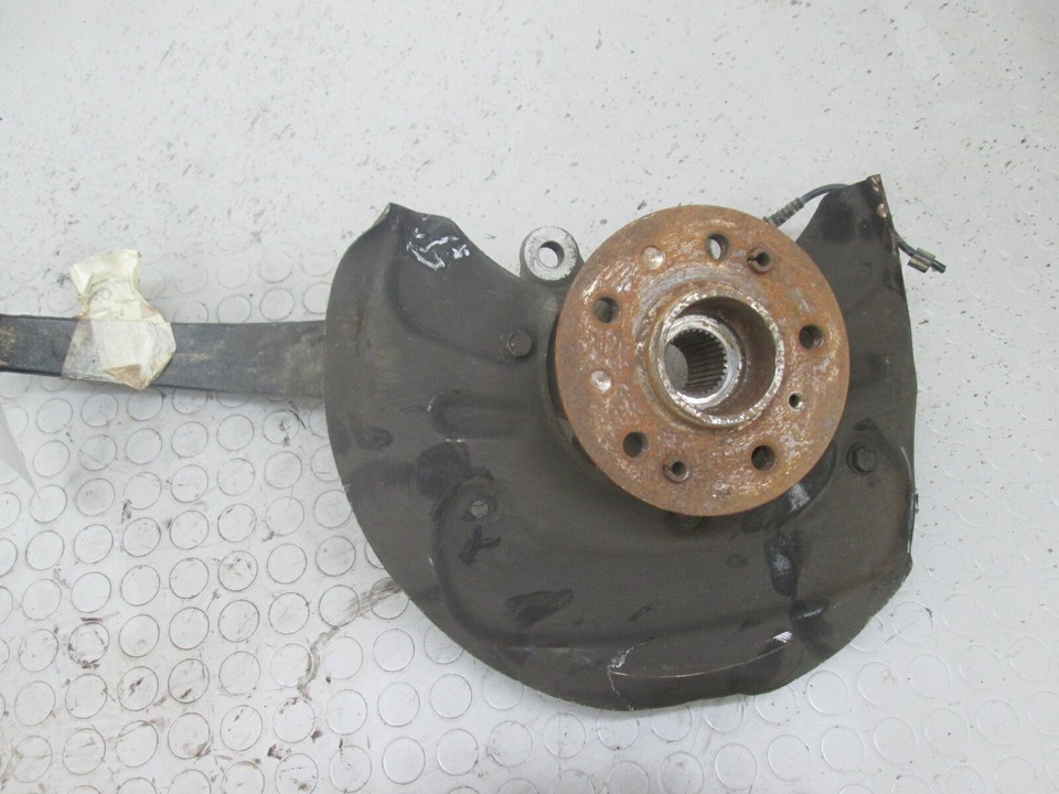 Mercedes-Benz W164 M-Kl. Achsschenkel links Vorderachse A1643301320 ...