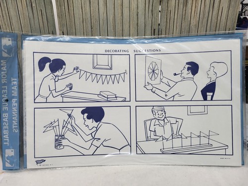 1970's NATIONAL LEAGUE BASEBALL PENNANTS 'STRING EM UP' in BOX TRENCH ...