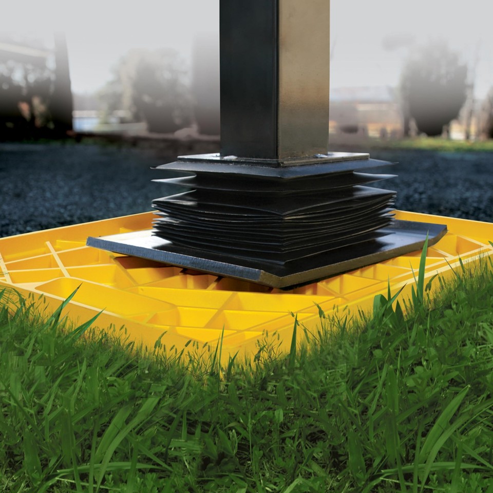 Camco Large RV Stabilizer Jack Pads for Stable Camping on Any Terrain ...