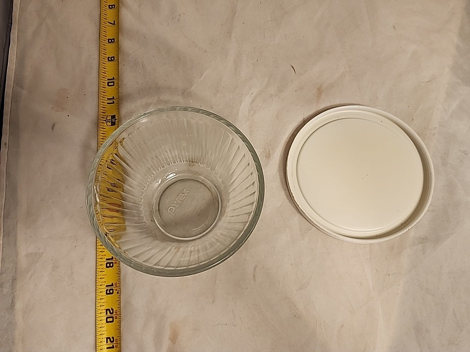 Pyrex 3 Cup Sculpted Ribbed Bowl Clear Ribbed Glass 7401-S With Lid ...