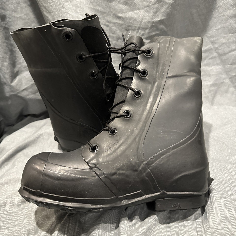 Military Rubber Boots Mickey Mouse Snow Boots Black Size 7R SnowMobile ...