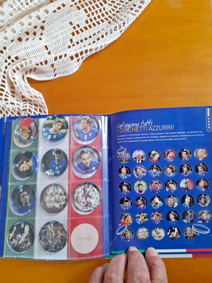 ALBUM AZZURRI CARREFOUR - I DISCHETTI DELLA NAZIONALE ITALIANA ...